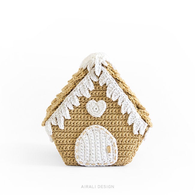 Nordic Gingerbread House | PDF Crochet Pattern – AiraliDesign